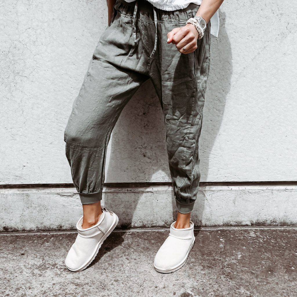 Light khaki LINEN ULTIMATE joggers – Lucy Dodwell