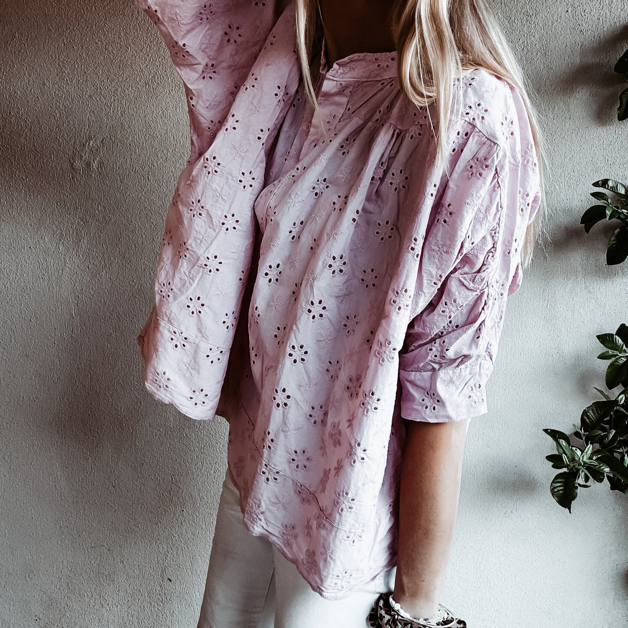 Dusty pink Pompano Broderie floaty Blouse *NEW* – Lucy Dodwell