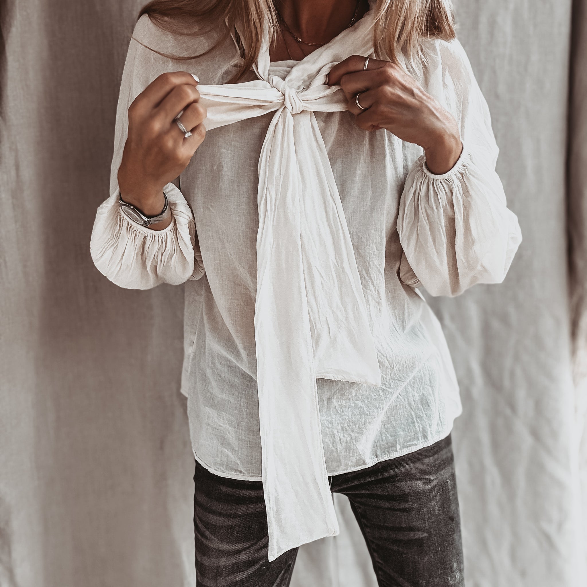 Claudia VINTAGE WHITE floaty bow blouse *NEW* – Lucy Dodwell